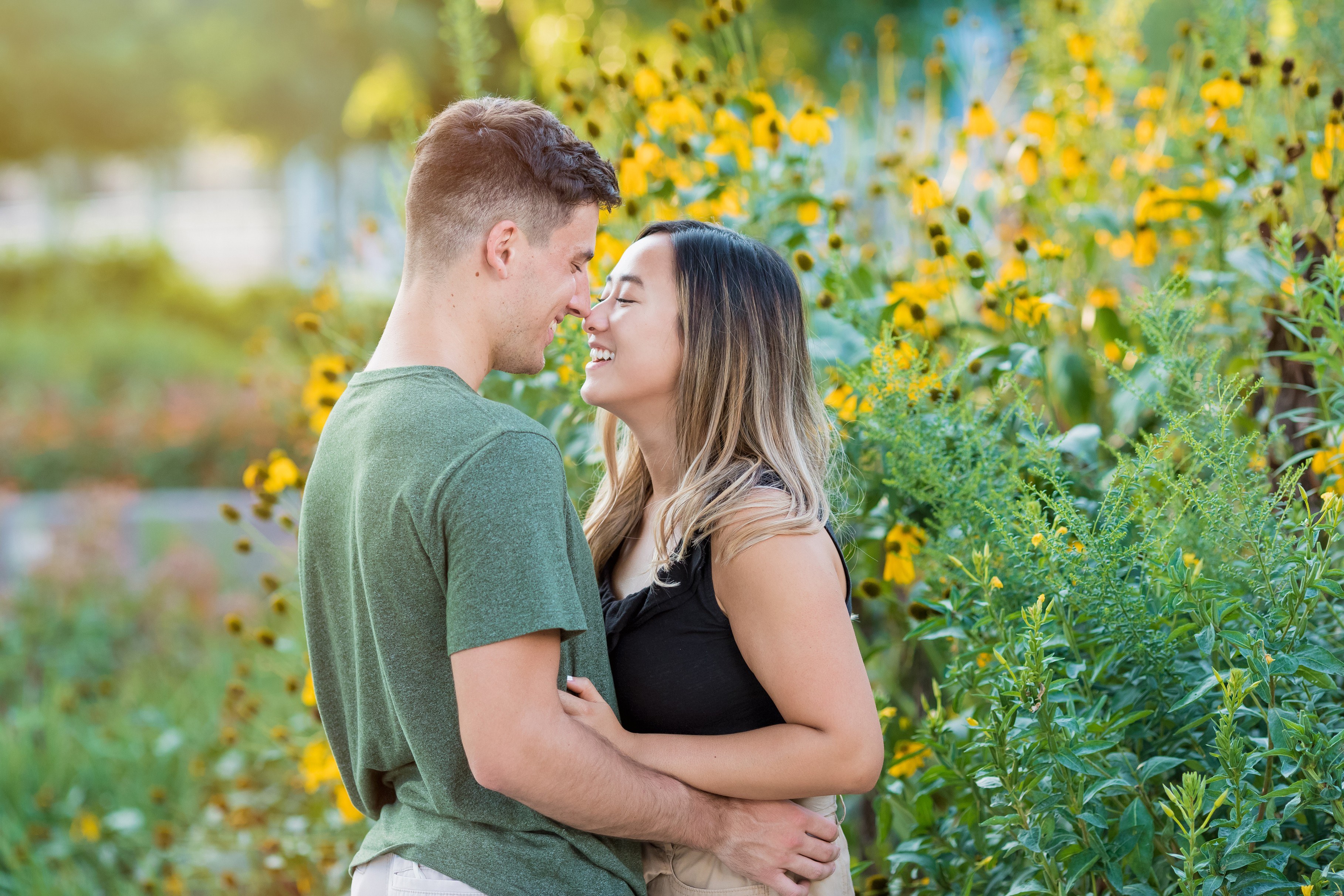 Jenna + Matt - Smale Riverfront Park - Cincinnati Engagement Photographers