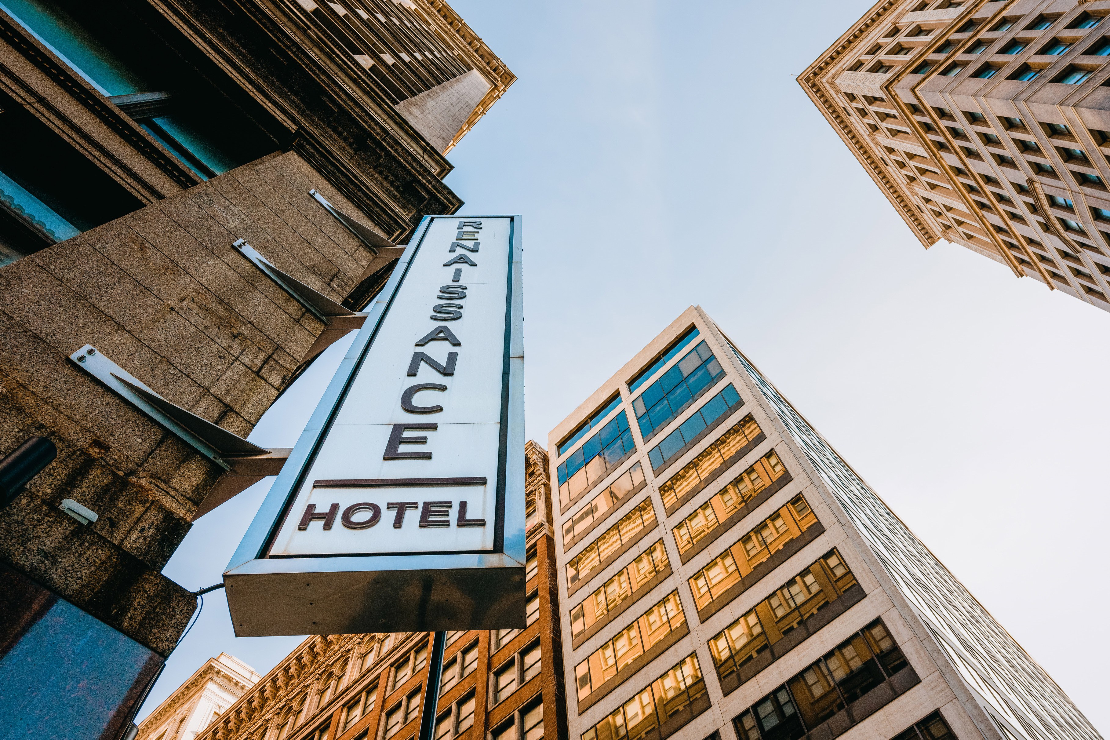 Mindy + Eric - Jeff Ruby's Precinct - Cincinnati Wedding Photographers