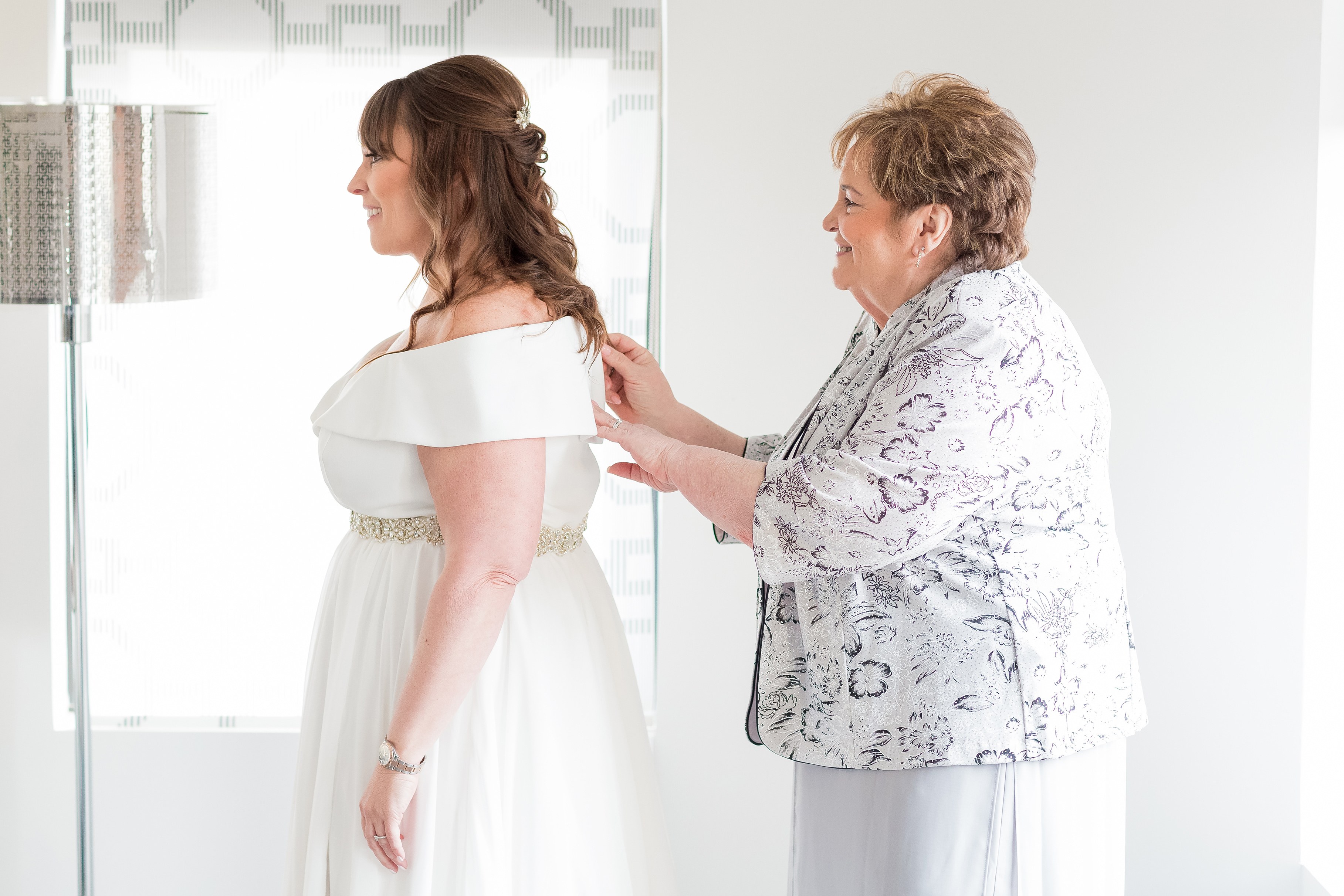 Mindy + Eric - Jeff Ruby's Precinct - Cincinnati Wedding Photographers