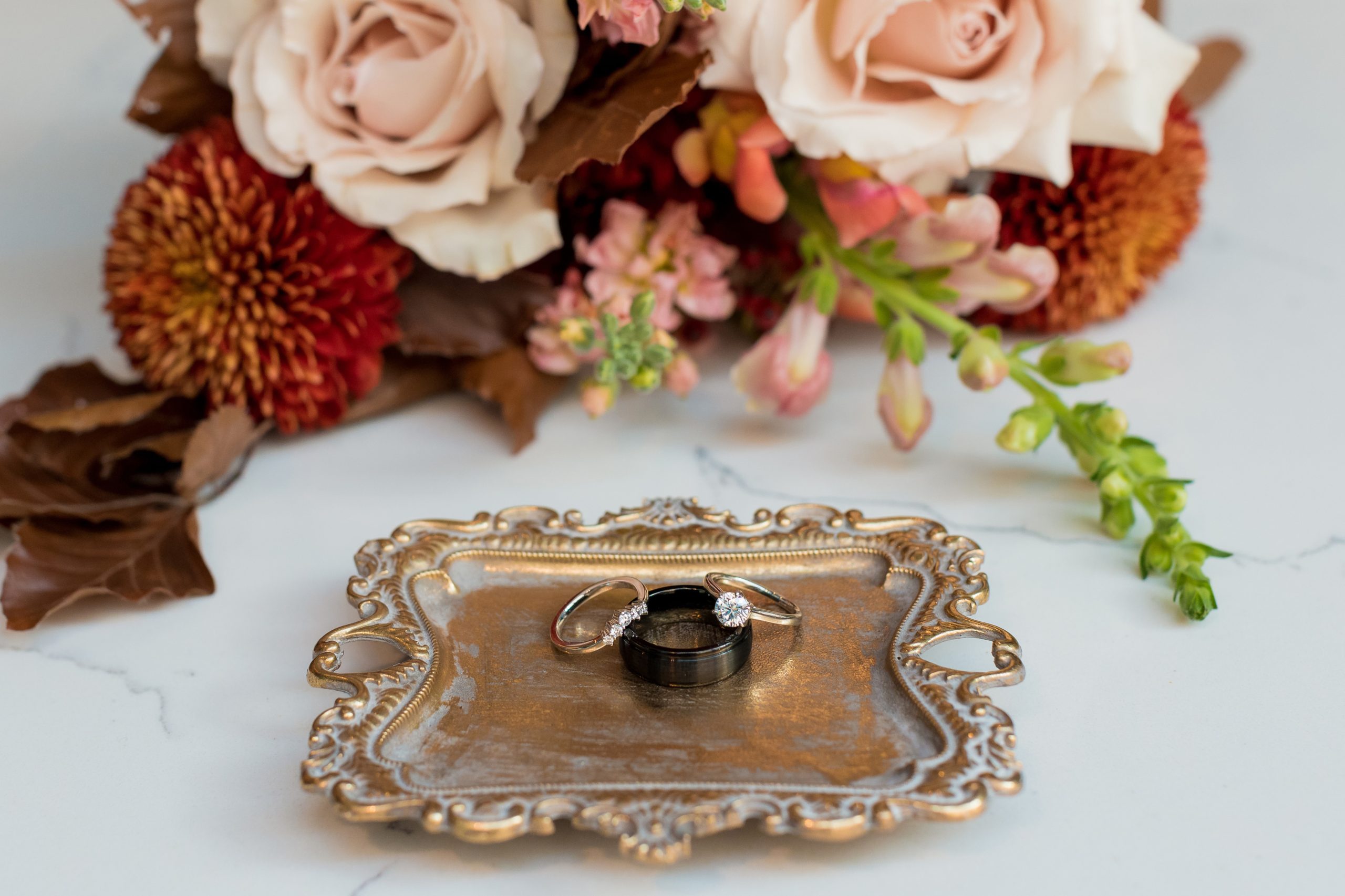 Allison + David - Cincinnati Club - Cincinnati Wedding Photographers