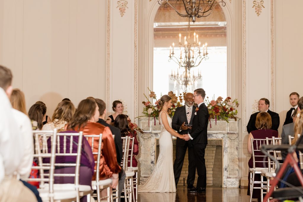 Allison + David - Cincinnati Club - Cincinnati Wedding Photographers